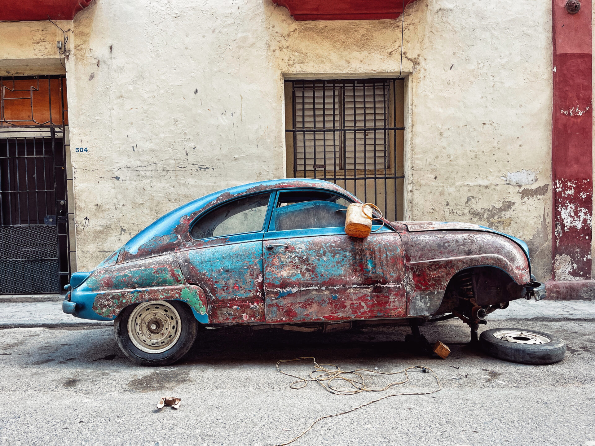 THE TALKING EYE: Adria Ellis - Documenting Street Culture in Havana ...